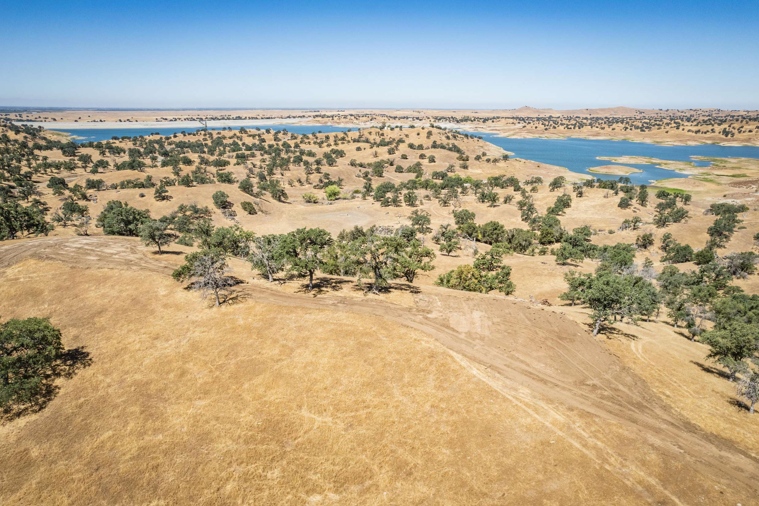 California Ranch & Land – Beautiful Ranches and Land in the Western ...